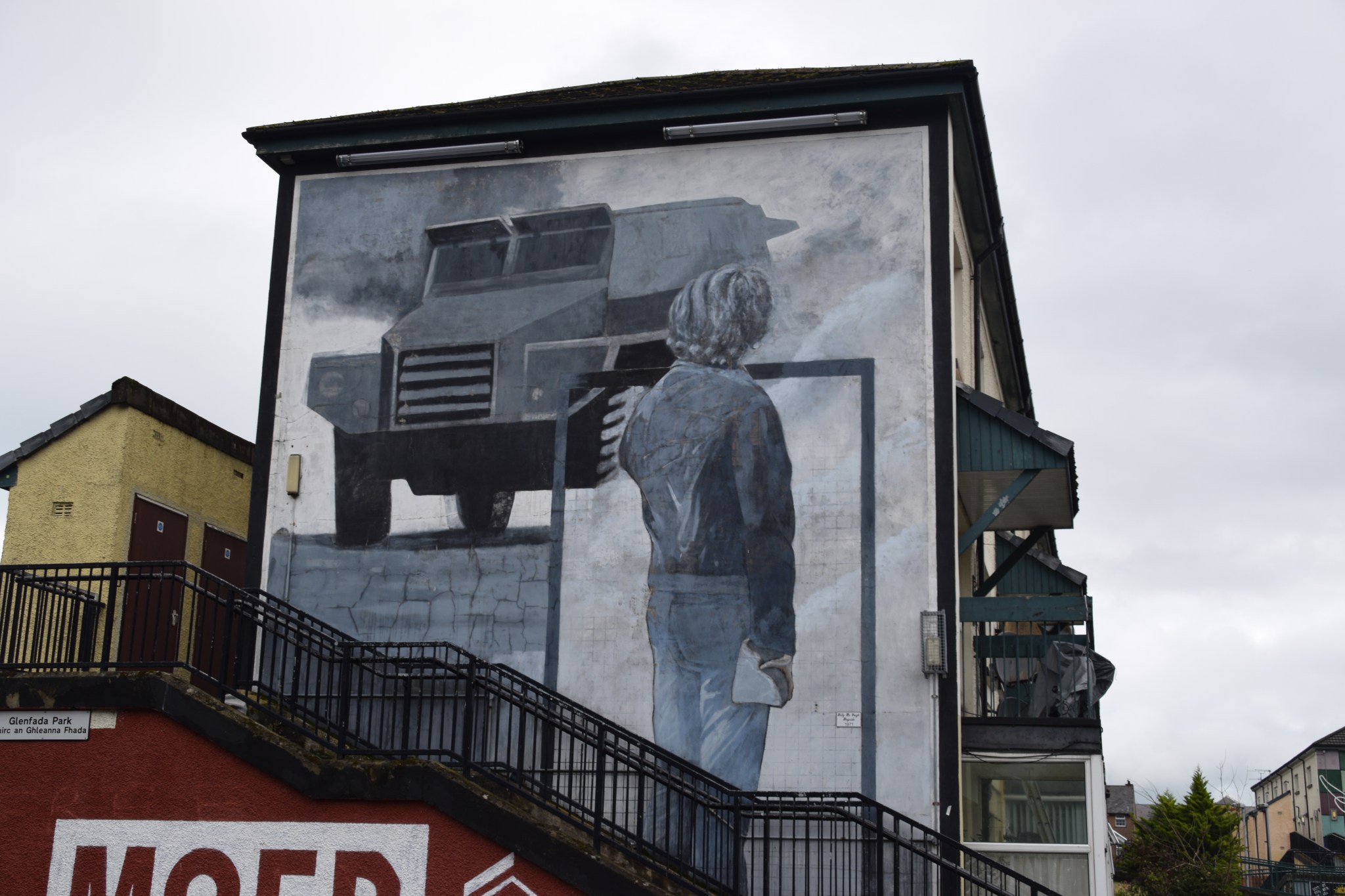 Exploring Derry – The Incredible Bogside Murals – HopsSkipsandJumps