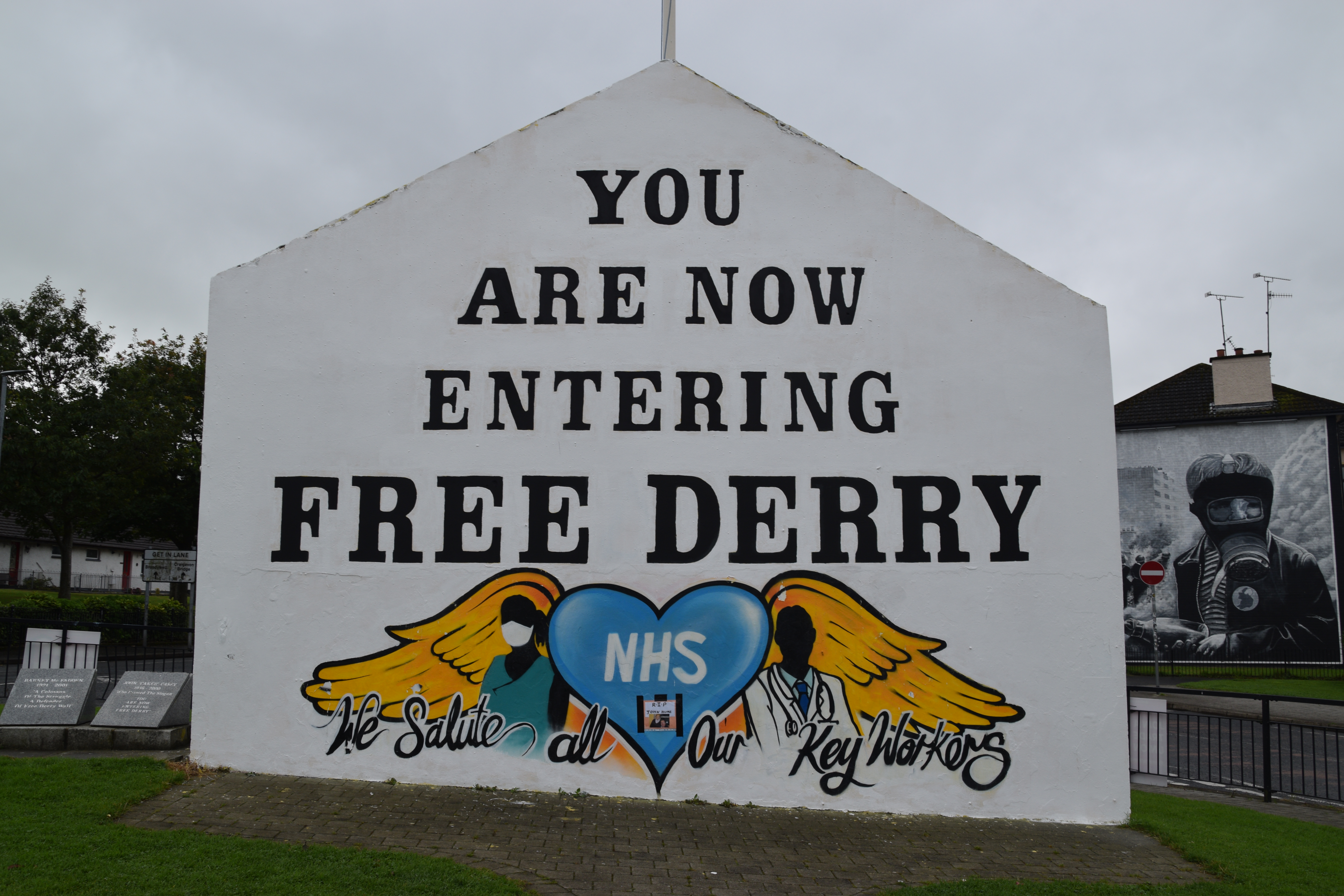 Exploring Derry – The Incredible Bogside Murals – HopsSkipsandJumps