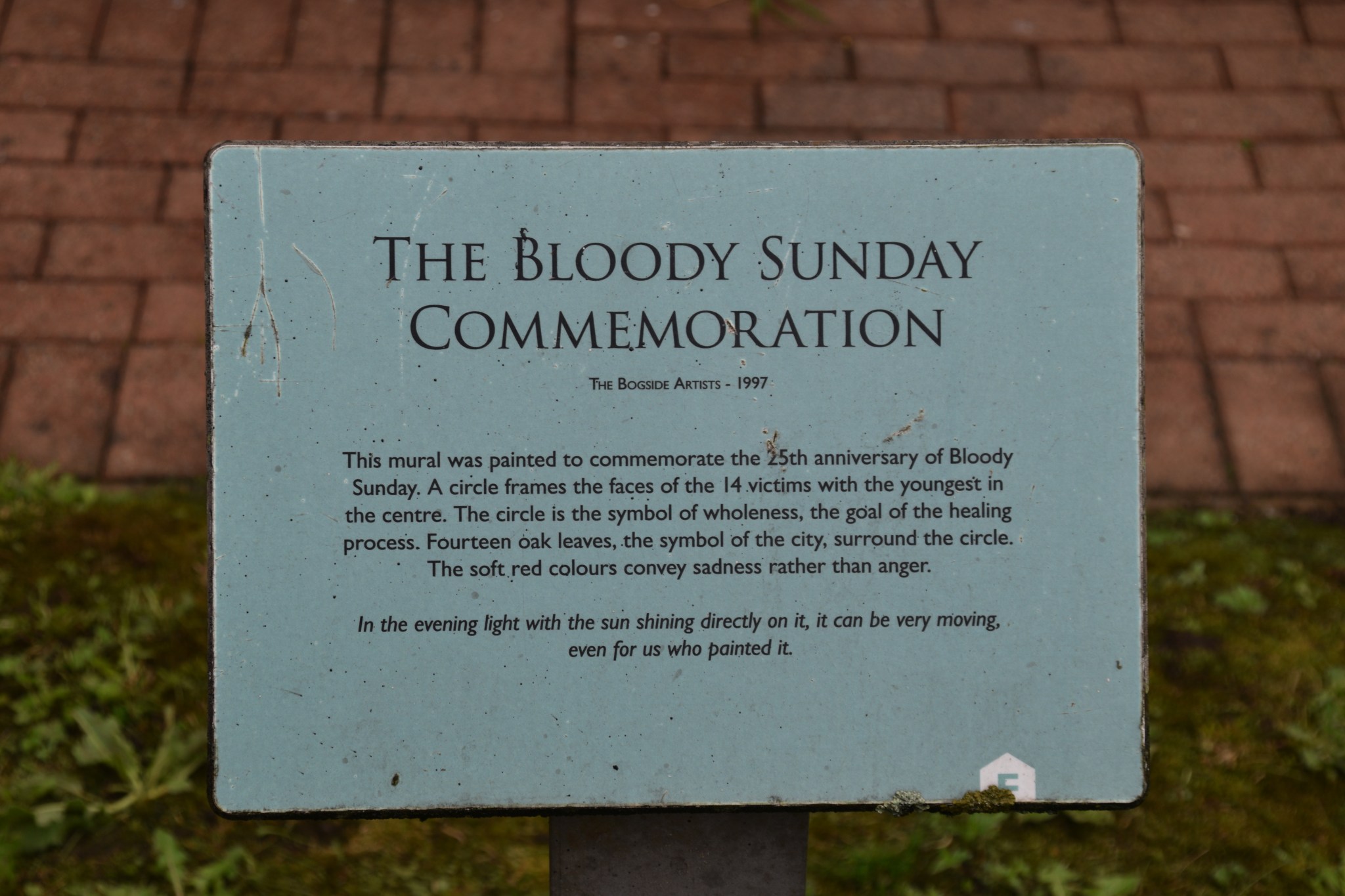 Exploring Derry – The Incredible Bogside Murals – HopsSkipsandJumps